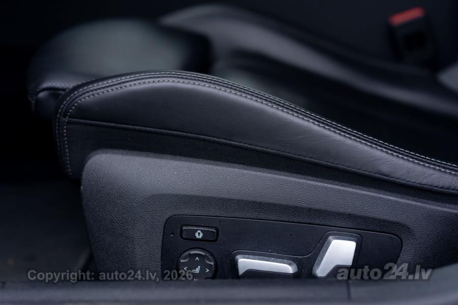 Melns BMW M-series 2022 Tallina, ar dzinēja tilpumu 4.40 L un nobraukumu 74 tūkst. km par 59900 €, foto 14 vietnē AUTOMOTO.COM.LV