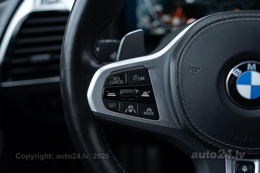 Melns BMW M-series 2022 Tallina, ar dzinēja tilpumu 4.40 L un nobraukumu 74 tūkst. km par 59900 €, foto 19 vietnē AUTOMOTO.COM.LV