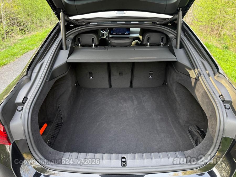 Melns BMW M-series 2025 Tallina, ar dzinēja tilpumu 3.00 L un nobraukumu 29 tūkst. km par 69999 €, foto 8 vietnē AUTOMOTO.COM.LV