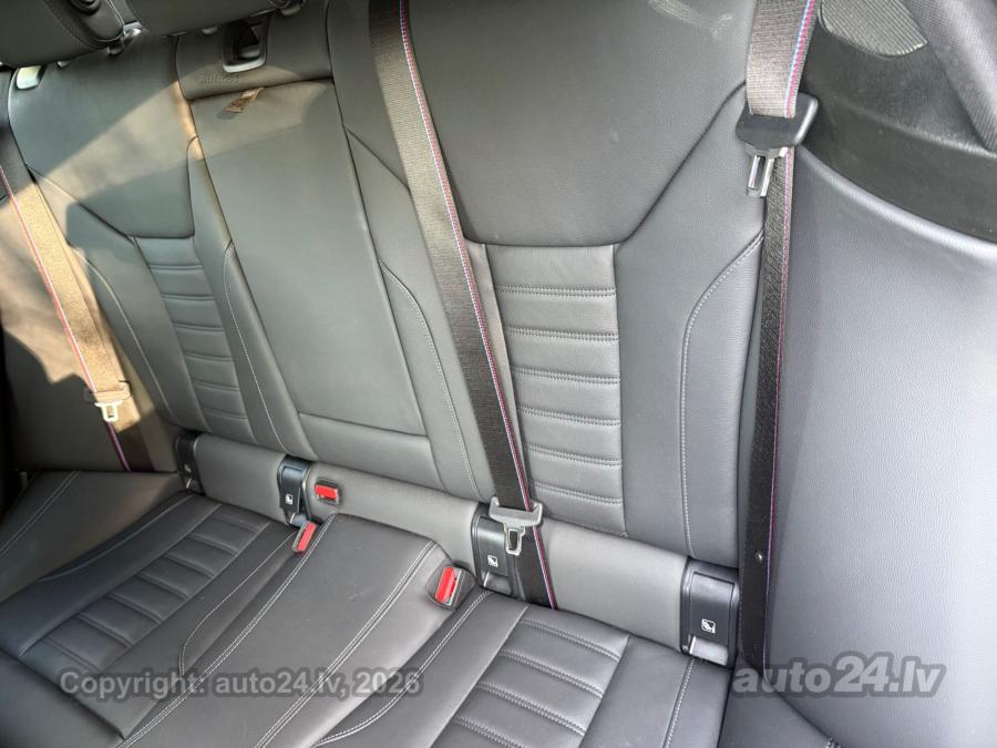 Melns BMW M-series 2025 Tallina, ar dzinēja tilpumu 3.00 L un nobraukumu 29 tūkst. km par 69999 €, foto 11 vietnē AUTOMOTO.COM.LV