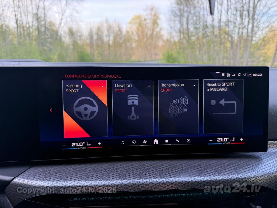 Melns BMW M-series 2025 Tallina, ar dzinēja tilpumu 3.00 L un nobraukumu 29 tūkst. km par 69999 €, foto 26 vietnē AUTOMOTO.COM.LV