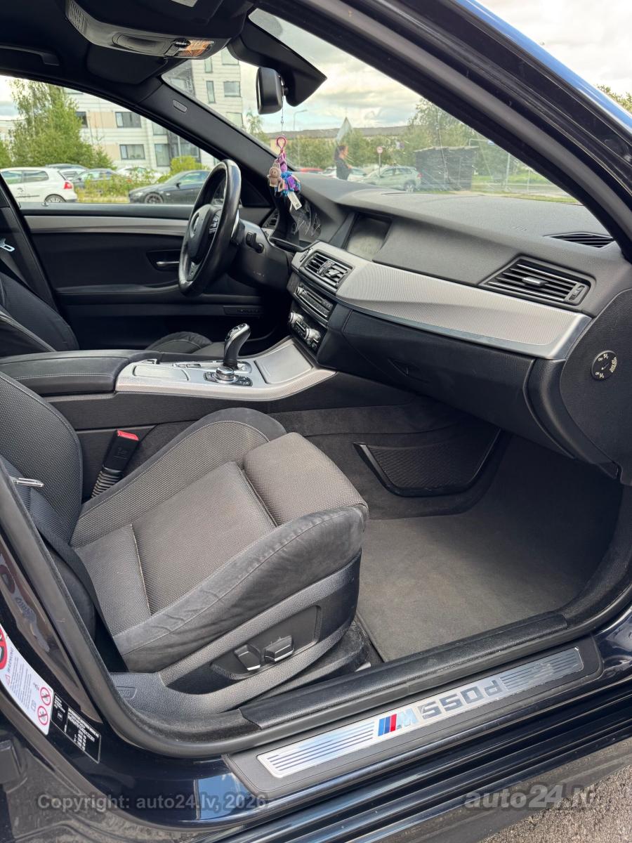 Melns BMW M-series 2012 Tartu, ar dzinēja tilpumu 3.00 L un nobraukumu 237 tūkst. km par 16000 €, foto 12 vietnē AUTOMOTO.COM.LV