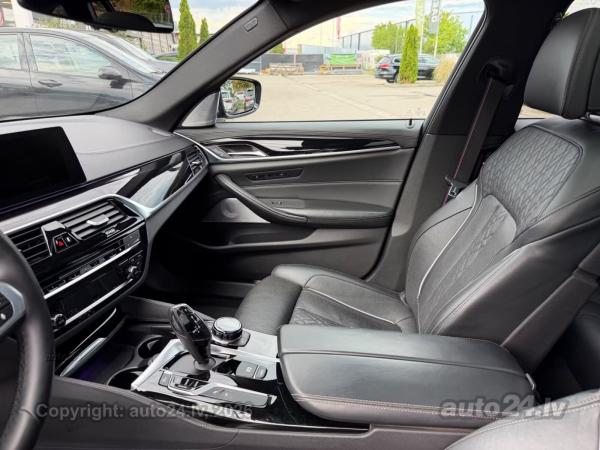 Melns BMW M-series 2018 Tallina, ar dzinēja tilpumu 3.00 L un nobraukumu 194 tūkst. km par 26500 €, foto 8 vietnē AUTOMOTO.COM.LV
