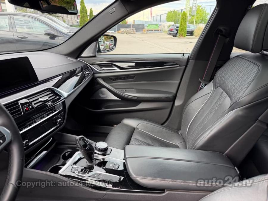 Melns BMW M-series 2018 Tallina, ar dzinēja tilpumu 3.00 L un nobraukumu 194 tūkst. km par 26500 €, foto 9 vietnē AUTOMOTO.COM.LV