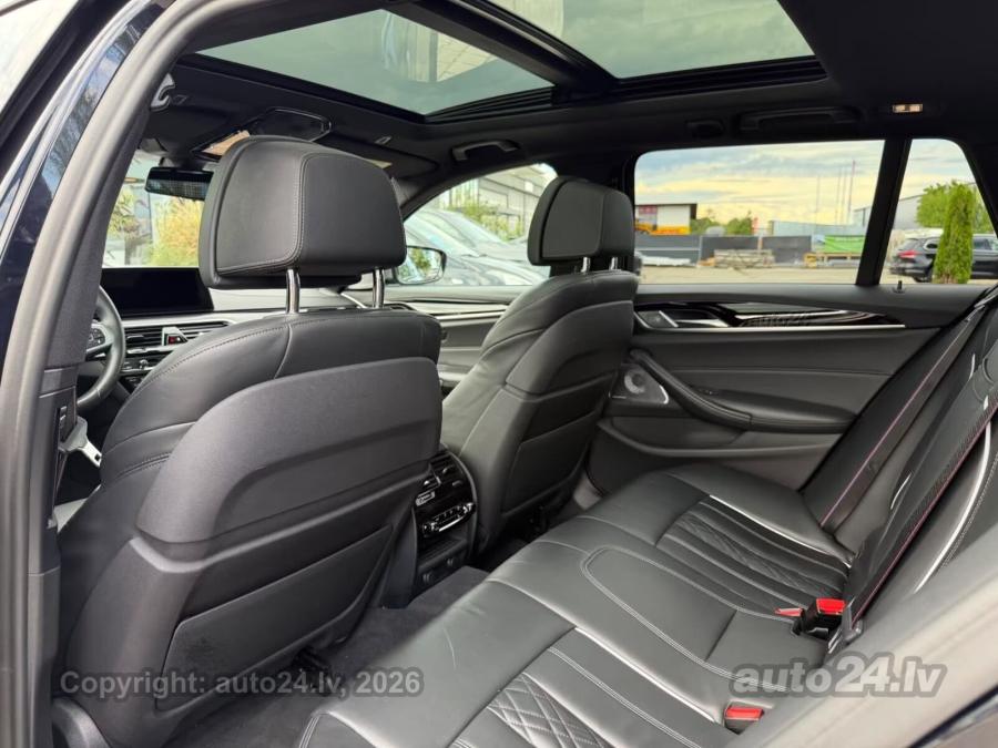Melns BMW M-series 2018 Tallina, ar dzinēja tilpumu 3.00 L un nobraukumu 194 tūkst. km par 26500 €, foto 15 vietnē AUTOMOTO.COM.LV