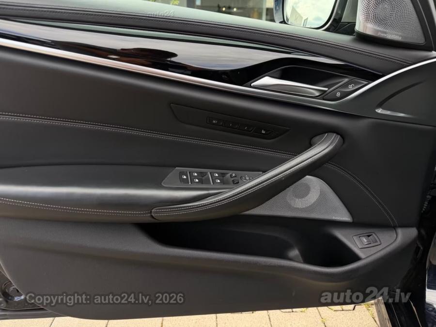 Melns BMW M-series 2018 Tallina, ar dzinēja tilpumu 3.00 L un nobraukumu 194 tūkst. km par 26500 €, foto 17 vietnē AUTOMOTO.COM.LV