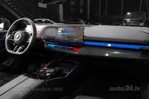Black BMW M-series 2025 in Riga, with an engine capacity of 4.40 L and mileage of 6 thousand km for 123000 €, photo 13 on AUTOMOTO.COM.LV