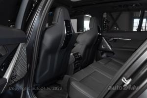 Black BMW M-series 2025 in Riga, with an engine capacity of 4.40 L and mileage of 6 thousand km for 123000 €, photo 14 on AUTOMOTO.COM.LV