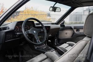 Zils BMW M-series 1985 Tallina, ar dzinēja tilpumu 3.50 L un nobraukumu 120 tūkst. km par 67000 €, foto 16 vietnē AUTOMOTO.COM.LV