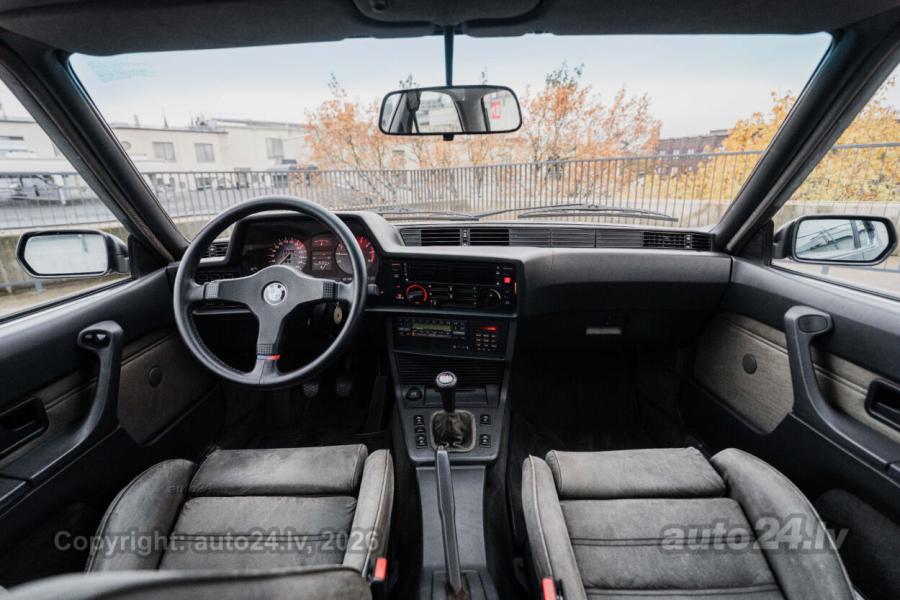 Zils BMW M-series 1985 Tallina, ar dzinēja tilpumu 3.50 L un nobraukumu 120 tūkst. km par 67000 €, foto 25 vietnē AUTOMOTO.COM.LV