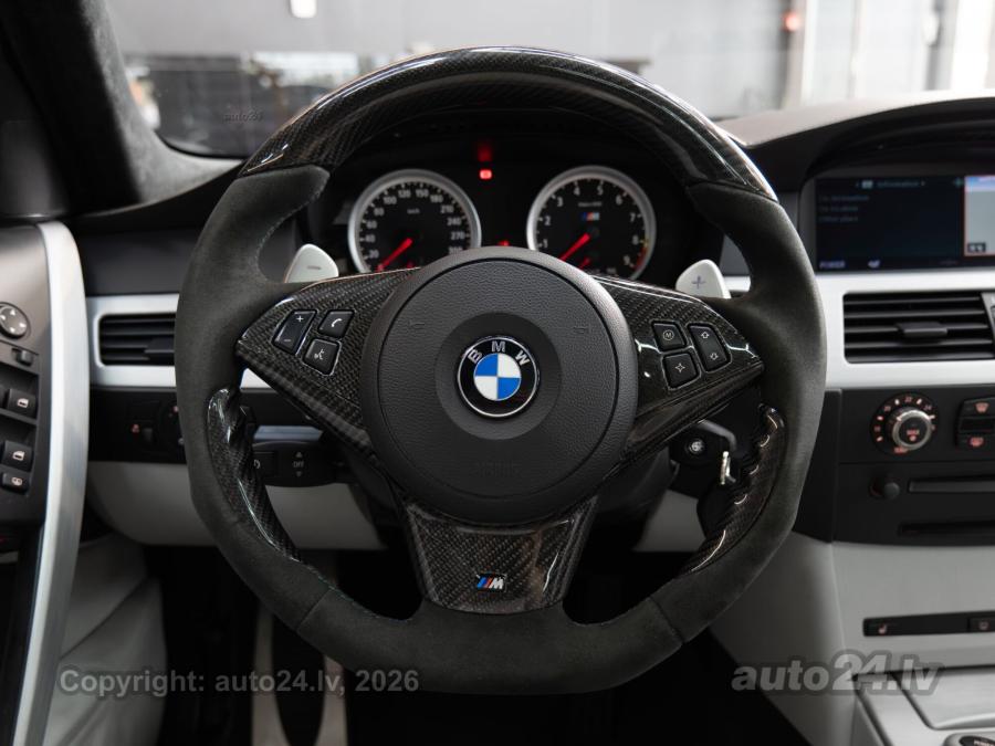 Zils BMW M-series 2005 Tallina, ar dzinēja tilpumu 5.00 L un nobraukumu 155 tūkst. km par 40990 €, foto 9 vietnē AUTOMOTO.COM.LV