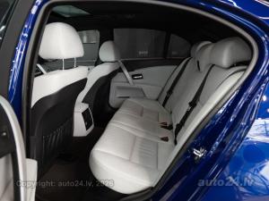 Zils BMW M-series 2005 Tallina, ar dzinēja tilpumu 5.00 L un nobraukumu 155 tūkst. km par 40990 €, foto 12 vietnē AUTOMOTO.COM.LV