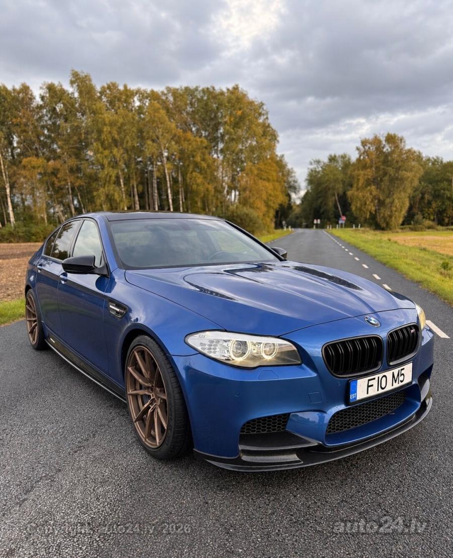 Blue BMW M-series 2012 in Kuressaare, with an engine capacity of 4.40 L and mileage of 80 thousand km for 39900 €, photo 3 on AUTOMOTO.COM.LV