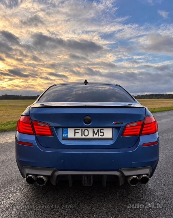 Blue BMW M-series 2012 in Kuressaare, with an engine capacity of 4.40 L and mileage of 80 thousand km for 39900 €, photo 6 on AUTOMOTO.COM.LV