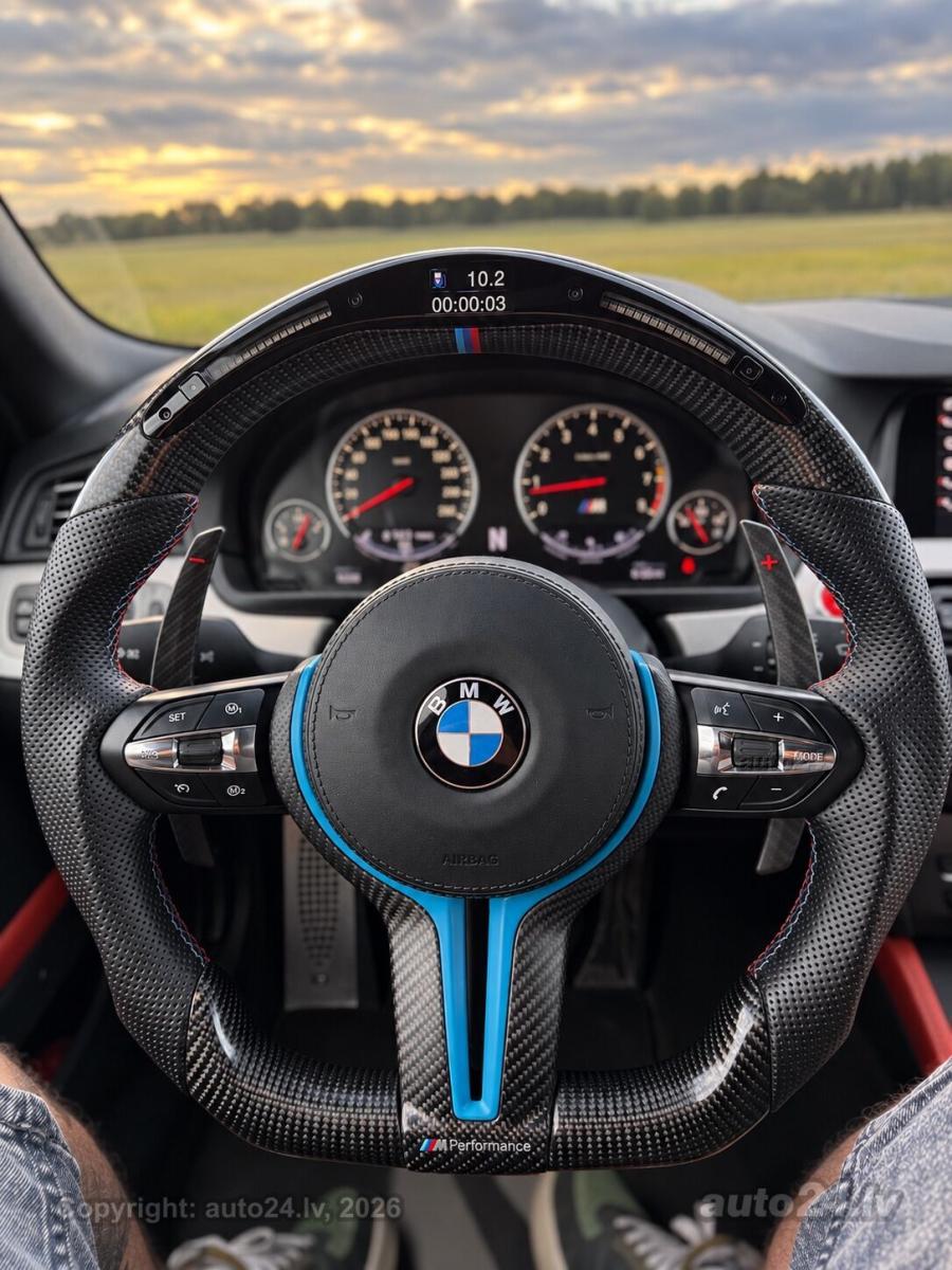 Blue BMW M-series 2012 in Kuressaare, with an engine capacity of 4.40 L and mileage of 80 thousand km for 39900 €, photo 12 on AUTOMOTO.COM.LV