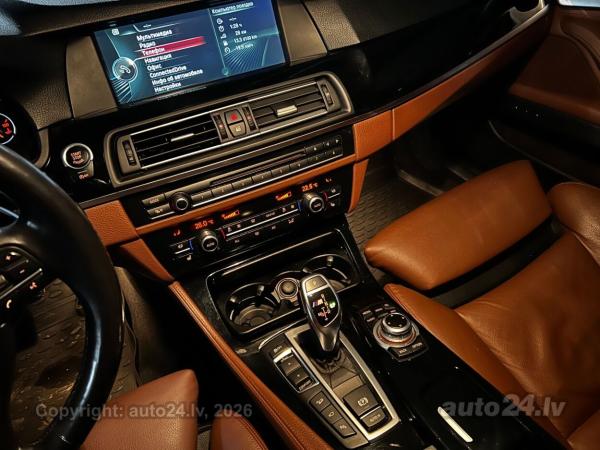 Zils BMW M-series 2013 Tallina, ar dzinēja tilpumu 3.00 L un nobraukumu 282 tūkst. km par 13500 €, foto 11 vietnē AUTOMOTO.COM.LV