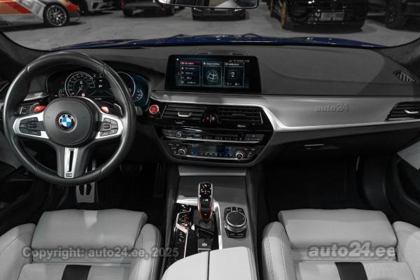 Blue BMW M-series 2019 in Riga, with an engine capacity of 4.40 L and mileage of 71 thousand km for 66500 €, photo 11 on AUTOMOTO.COM.LV