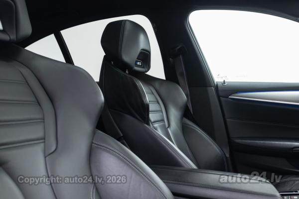 Blue BMW M-series 2019 in Tartu, with an engine capacity of 4.40 L and mileage of 87 thousand km for 60000 €, photo 5 on AUTOMOTO.COM.LV