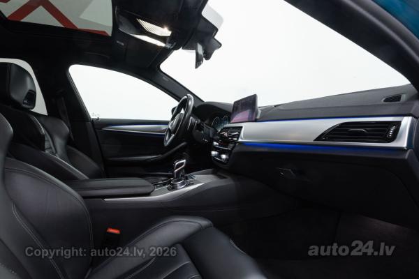 Blue BMW M-series 2019 in Tartu, with an engine capacity of 4.40 L and mileage of 87 thousand km for 60000 €, photo 6 on AUTOMOTO.COM.LV