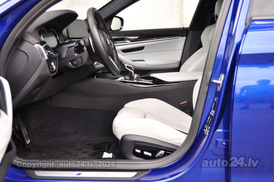 Blue BMW M-series 2019 in Tallinn, with an engine capacity of 4.40 L and mileage of 81 thousand km for 55900 €, photo 13 on AUTOMOTO.COM.LV