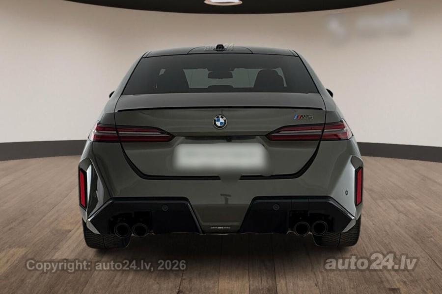 Zaļš BMW M-series 2025 Tallina, ar dzinēja tilpumu 0.00 L un nobraukumu 22 tūkst. km par 119990 €, foto 3 vietnē AUTOMOTO.COM.LV