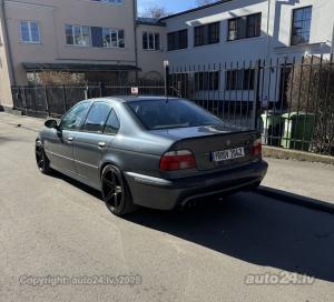Grey BMW M-series 2000 in Tallinn, with an engine capacity of 5.00 L and mileage of 198 thousand km for 19000 €, photo 5 on AUTOMOTO.COM.LV