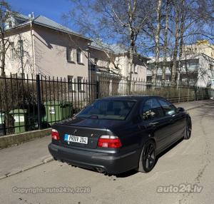 Grey BMW M-series 2000 in Tallinn, with an engine capacity of 5.00 L and mileage of 198 thousand km for 19000 €, photo 7 on AUTOMOTO.COM.LV