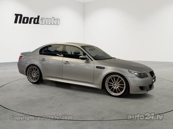 Grey BMW M-series 2006 in Tallinn, with an engine capacity of 5.00 L and mileage of 167 thousand km for 35000 €, photo 7 on AUTOMOTO.COM.LV