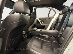 Pelēks BMW M-series 2006 Tallina, ar dzinēja tilpumu 5.00 L un nobraukumu 167 tūkst. km par 35000 €, foto 11 vietnē AUTOMOTO.COM.LV
