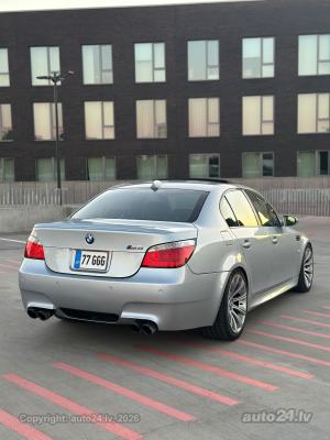 Pelēks BMW M-series 2007 Tallina, ar dzinēja tilpumu 5.00 L un nobraukumu 147 tūkst. km par 30000 €, foto 7 vietnē AUTOMOTO.COM.LV