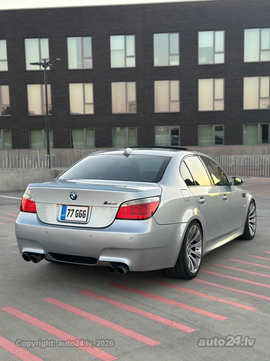 Pelēks BMW M-series 2007 Tallina, ar dzinēja tilpumu 5.00 L un nobraukumu 147 tūkst. km par 30000 €, foto 7 vietnē AUTOMOTO.COM.LV