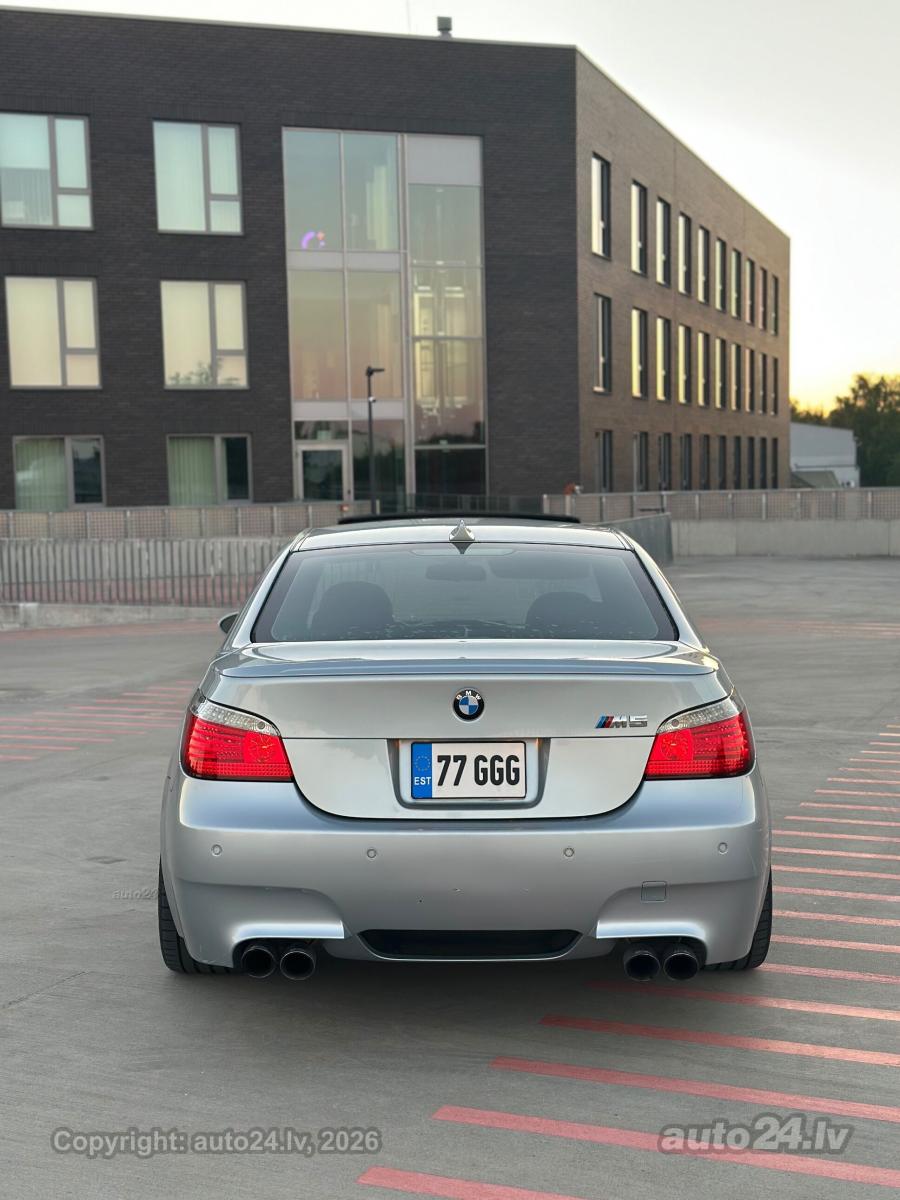 Pelēks BMW M-series 2007 Tallina, ar dzinēja tilpumu 5.00 L un nobraukumu 147 tūkst. km par 30000 €, foto 8 vietnē AUTOMOTO.COM.LV