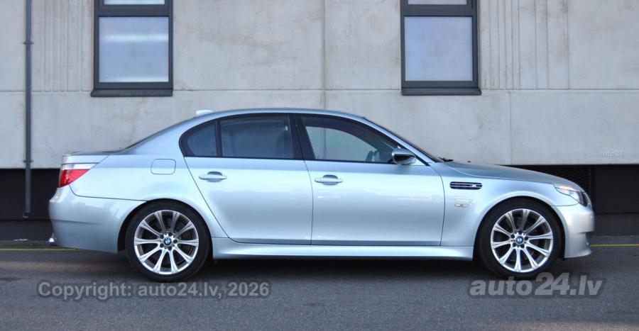 Pelēks BMW M-series 2007 Tallina, ar dzinēja tilpumu 5.00 L un nobraukumu 61 tūkst. km par 59500 €, foto 8 vietnē AUTOMOTO.COM.LV