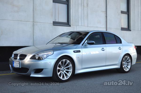 Pelēks BMW M-series 2007 Tallina, ar dzinēja tilpumu 5.00 L un nobraukumu 61 tūkst. km par 59500 €, foto 9 vietnē AUTOMOTO.COM.LV