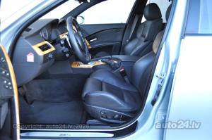 Pelēks BMW M-series 2007 Tallina, ar dzinēja tilpumu 5.00 L un nobraukumu 61 tūkst. km par 59500 €, foto 15 vietnē AUTOMOTO.COM.LV