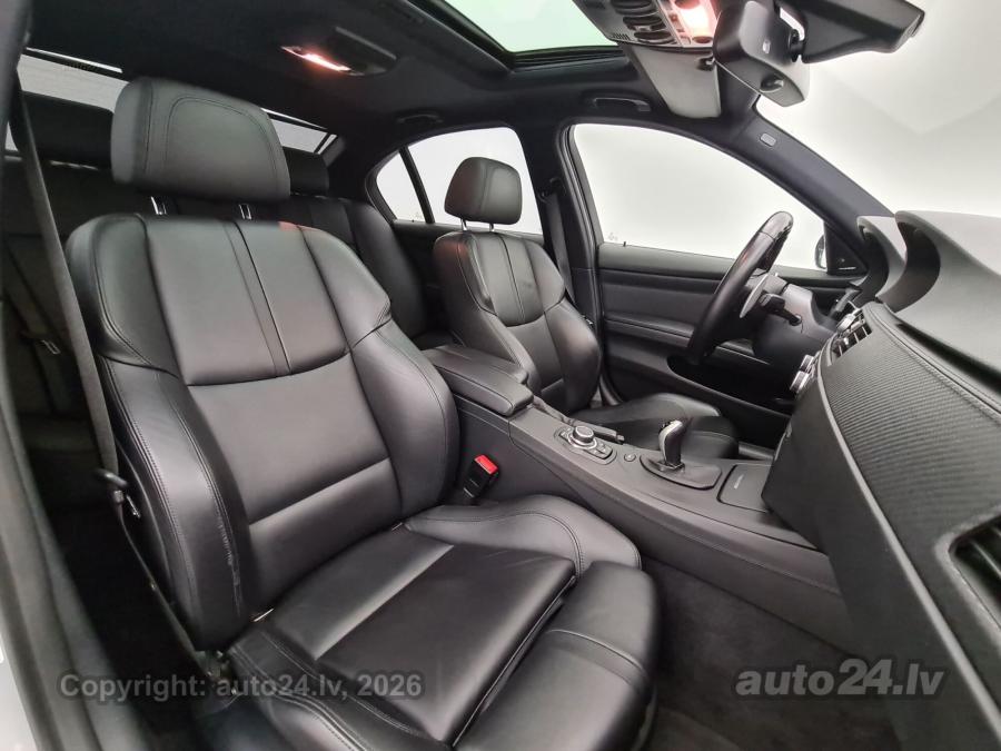 Pelēks BMW M-series 2012 Tallina, ar dzinēja tilpumu 4.00 L un nobraukumu 188 tūkst. km par 42000 €, foto 14 vietnē AUTOMOTO.COM.LV