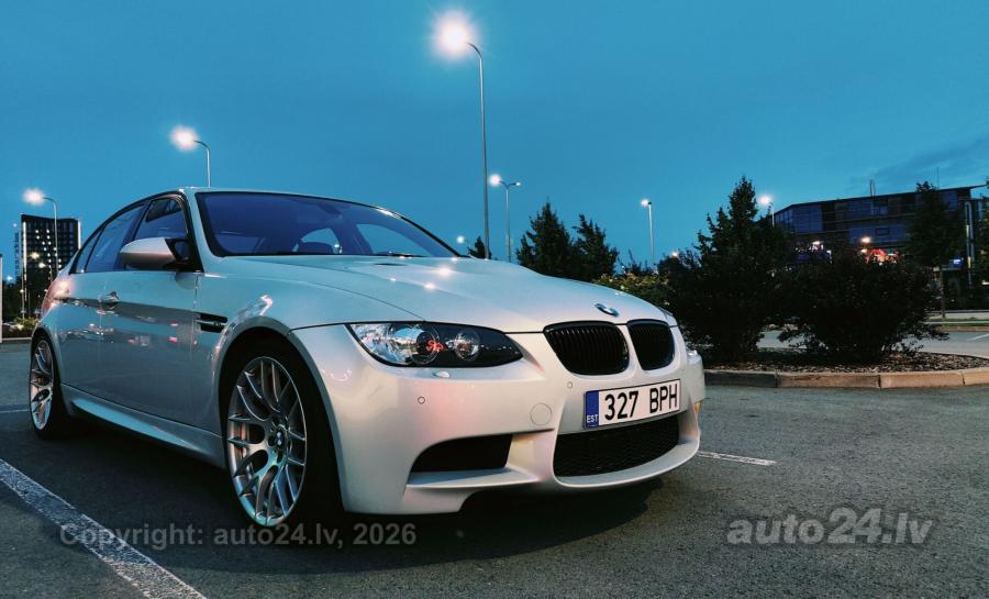 Pelēks BMW M-series 2012 Tallina, ar dzinēja tilpumu 4.00 L un nobraukumu 188 tūkst. km par 42000 €, foto 17 vietnē AUTOMOTO.COM.LV