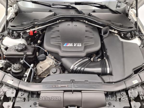 Pelēks BMW M-series 2012 Tallina, ar dzinēja tilpumu 4.00 L un nobraukumu 188 tūkst. km par 42000 €, foto 6 vietnē AUTOMOTO.COM.LV