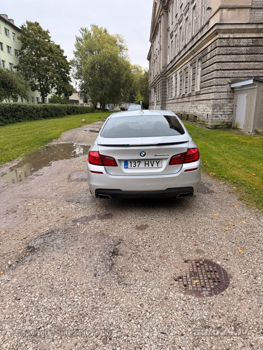 Grey BMW M-series 2013 in Tallinn, with an engine capacity of 3.00 L and mileage of 250 thousand km for 17000 €, photo 4 on AUTOMOTO.COM.LV