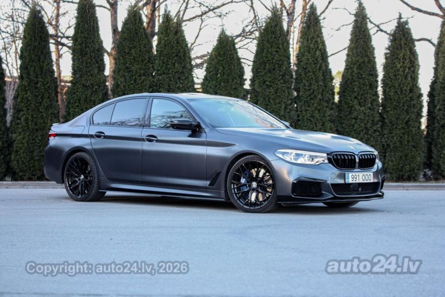 Grey BMW M-series 2017 in Tallinn, with an engine capacity of 4.40 L and mileage of 122 thousand km for 35000 €, photo 10 on AUTOMOTO.COM.LV