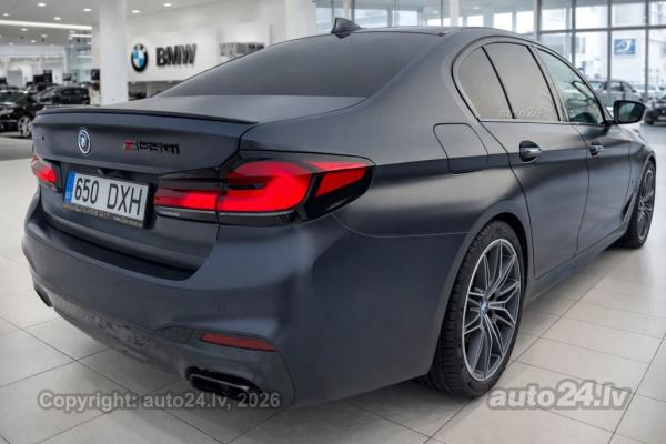 Pelēks BMW M-series 2018 Tallina, ar dzinēja tilpumu 4.40 L un nobraukumu 102 tūkst. km par 42900 €, foto 5 vietnē AUTOMOTO.COM.LV