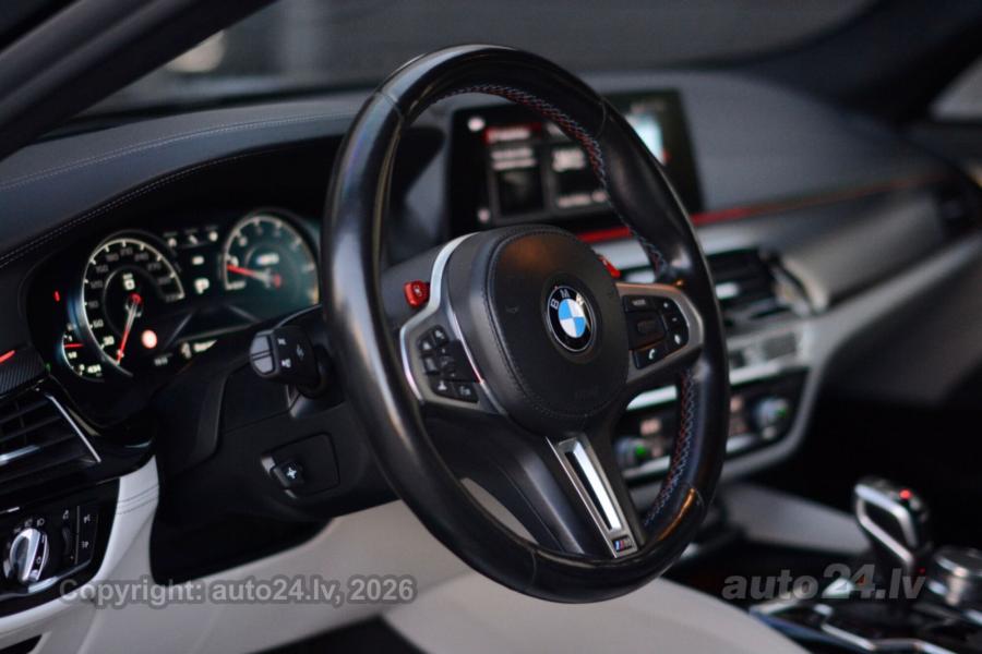 Pelēks BMW M-series 2018 Tallina, ar dzinēja tilpumu 4.40 L un nobraukumu 147 tūkst. km par 59000 €, foto 11 vietnē AUTOMOTO.COM.LV