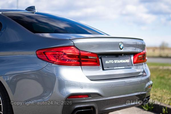 Grey BMW M-series 2019 in Tartu, with an engine capacity of 3.00 L and mileage of 154 thousand km for 30900 €, photo 9 on AUTOMOTO.COM.LV