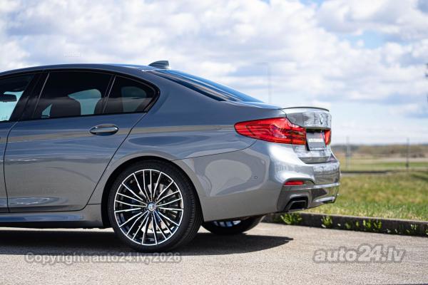 Grey BMW M-series 2019 in Tartu, with an engine capacity of 3.00 L and mileage of 154 thousand km for 30900 €, photo 10 on AUTOMOTO.COM.LV