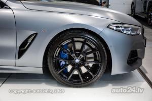 Grey BMW M-series 2021 in Tallinn, with an engine capacity of 4.40 L and mileage of 98 thousand km for 64900 €, photo 8 on AUTOMOTO.COM.LV