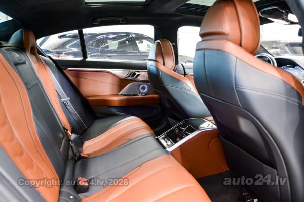Grey BMW M-series 2021 in Tallinn, with an engine capacity of 4.40 L and mileage of 98 thousand km for 64900 €, photo 10 on AUTOMOTO.COM.LV