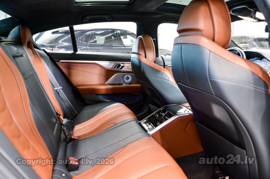Grey BMW M-series 2021 in Tallinn, with an engine capacity of 4.40 L and mileage of 98 thousand km for 64900 €, photo 11 on AUTOMOTO.COM.LV