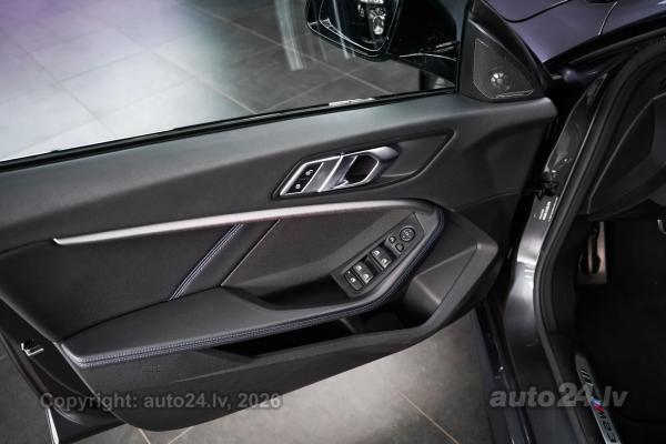 Pelēks BMW M-series 2021 Tallina, ar dzinēja tilpumu 2.00 L un nobraukumu 65 tūkst. km par 35900 €, foto 7 vietnē AUTOMOTO.COM.LV