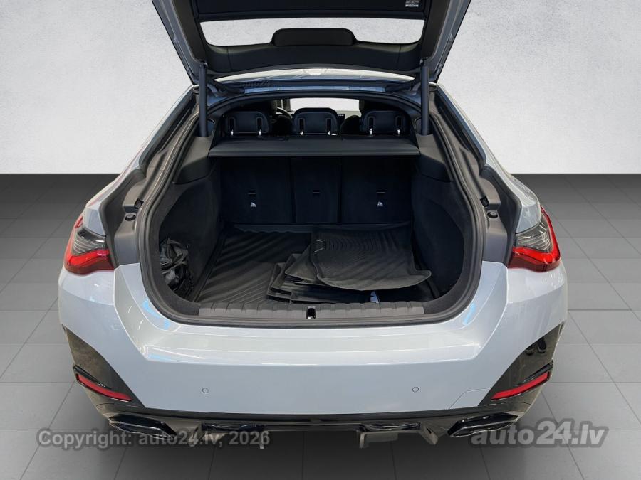 Pelēks BMW M-series 2023 Tallina, ar dzinēja tilpumu 3.00 L un nobraukumu 61 tūkst. km par 52900 €, foto 15 vietnē AUTOMOTO.COM.LV