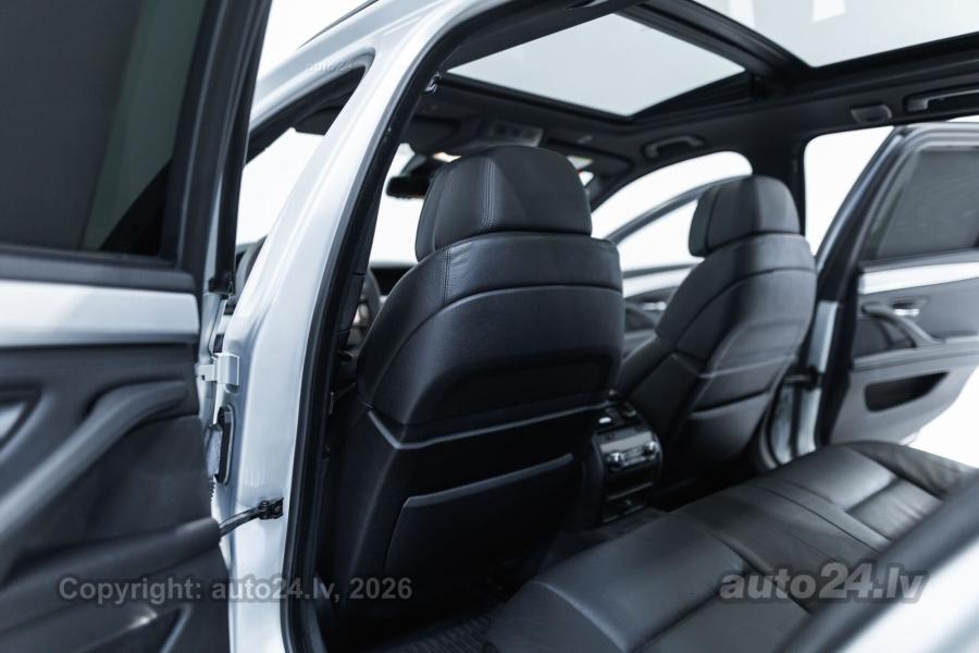 Grey BMW M-series 2012 in Tallinn, with an engine capacity of 3.00 L and mileage of 214 thousand km for 13990 €, photo 19 on AUTOMOTO.COM.LV